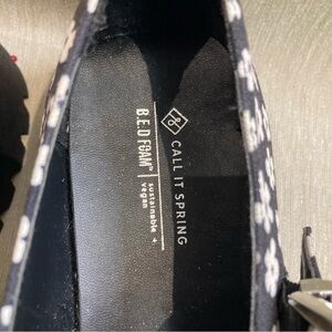 Call It Spring | Shoes | Call It Spring Sz 8 Floral Tstrap Buckle ...